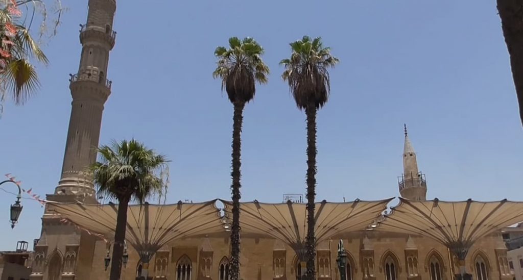 10 Important Facts About Al-Hussein Mosque