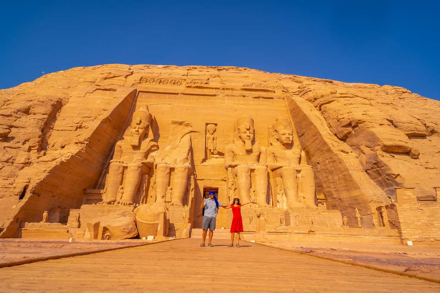 What to Wear in Egypt - An Unlimted Guide for Men and Women